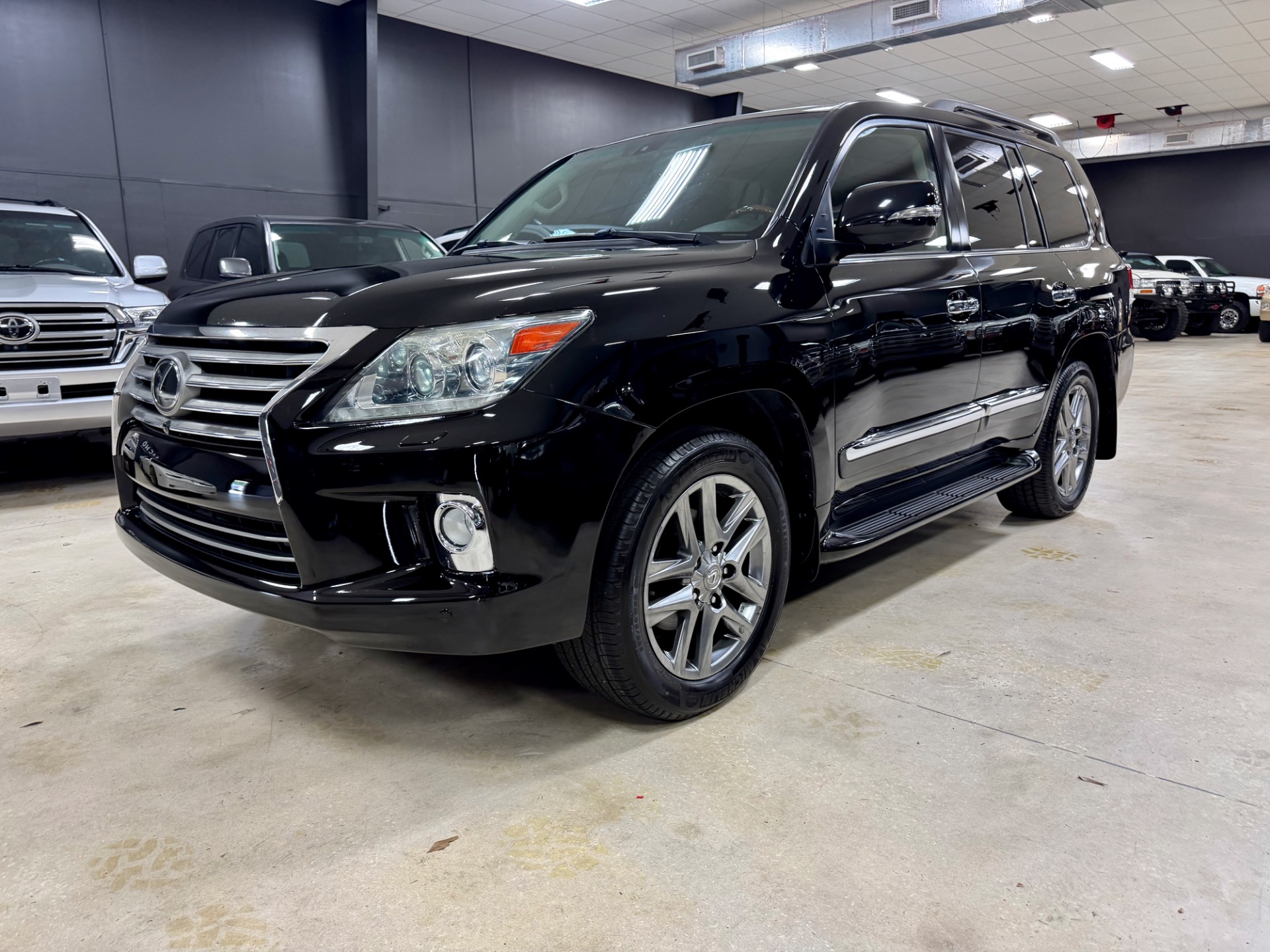 Used 2013 Lexus LX 570 EXCEPTIONAL SOUTHERN CARFAX For Sale ($35,400 ...
