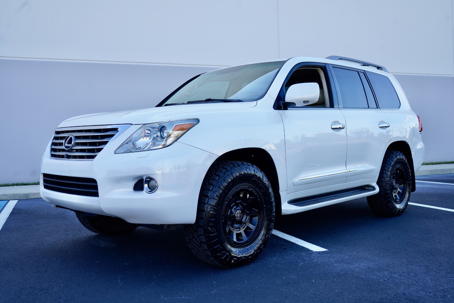 Used 2008 Lexus LX 570 For Sale (Sold) | Kings Chariot Stock #2376