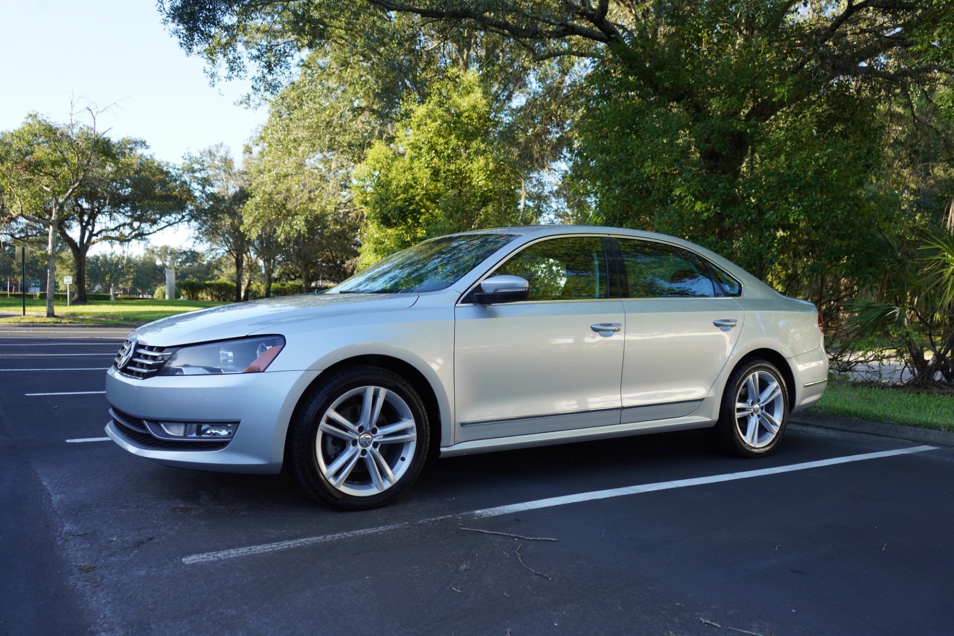 Used 2014 Volkswagen Passat SE W/ NAVI LOADED EXCEPTIONAL 2.0L TDI SE ...